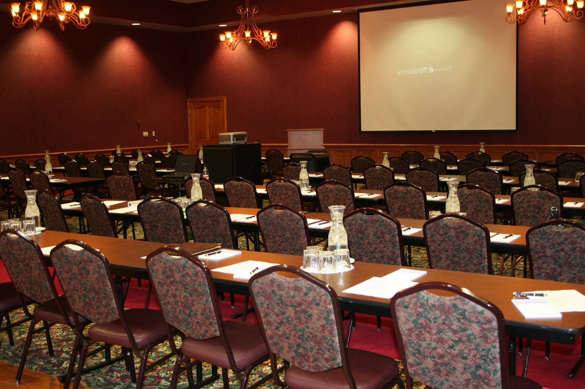 Divots Conference Center (Norfolk) | VisitNebraska.com